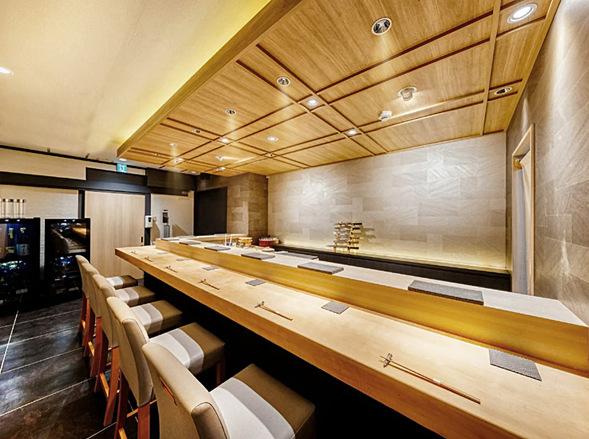 SUSHI-KIWAMI | 株式会社 Crew